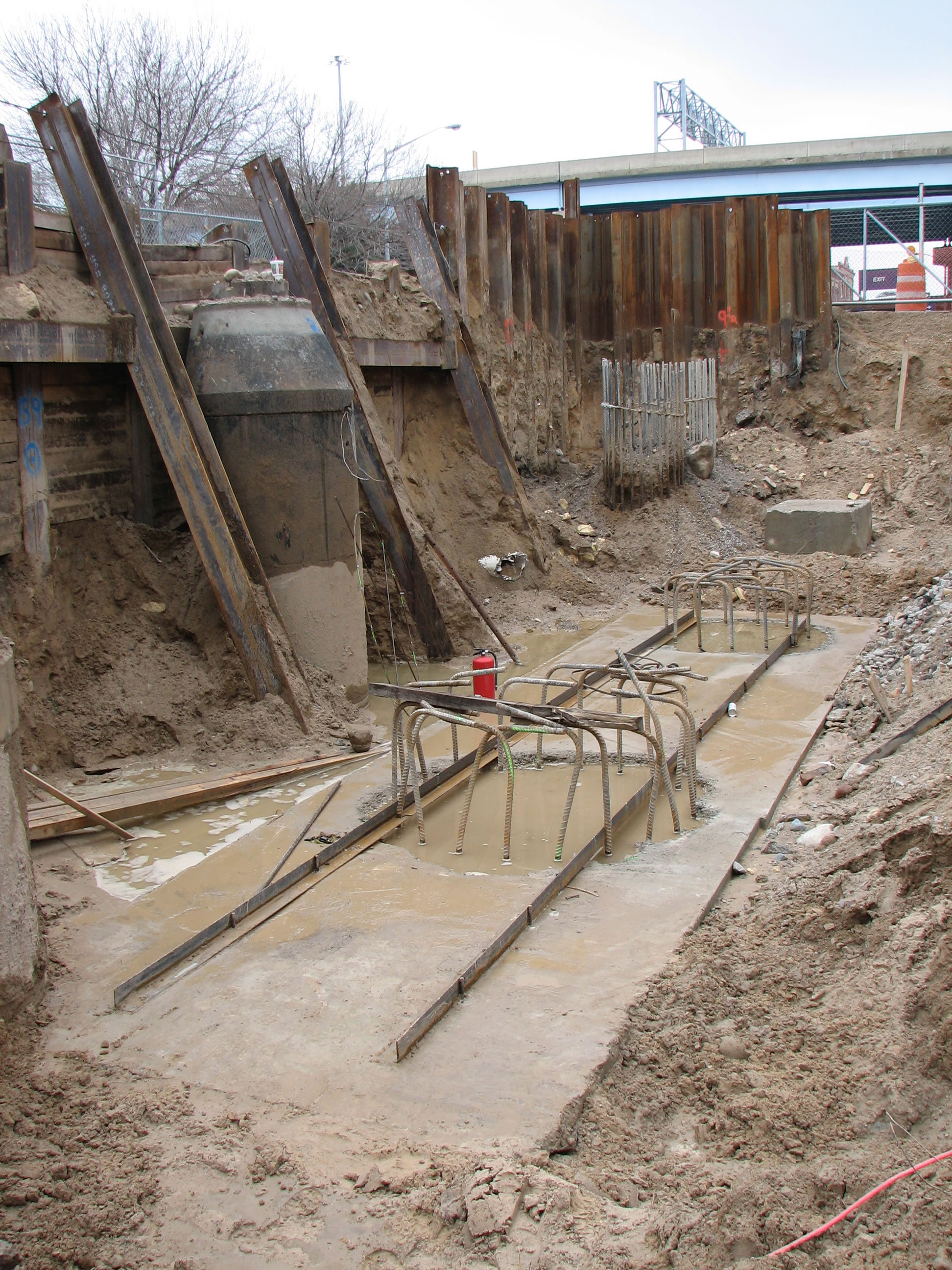 River House Example Chapter Photos / 04 mud slab.jpg